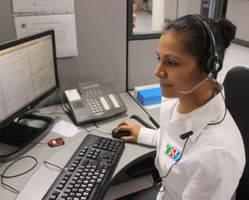 Customer Service Advisor CV Example & Template for 2026